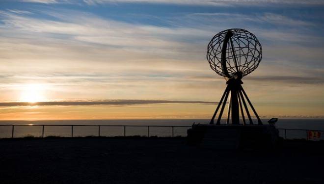 Tour organizzato a Capo Nord, sotto il sole di mezzanotte